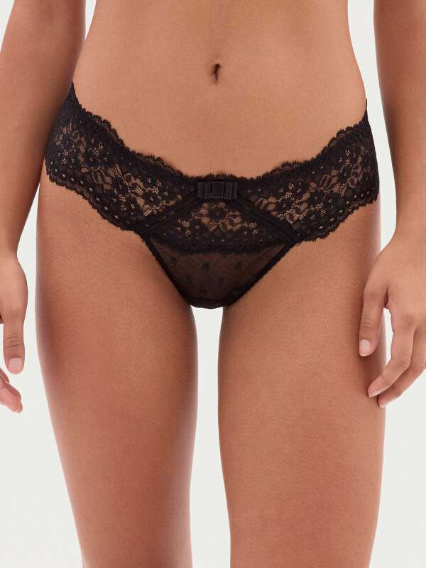 String - Simone Noir | Darjeeling